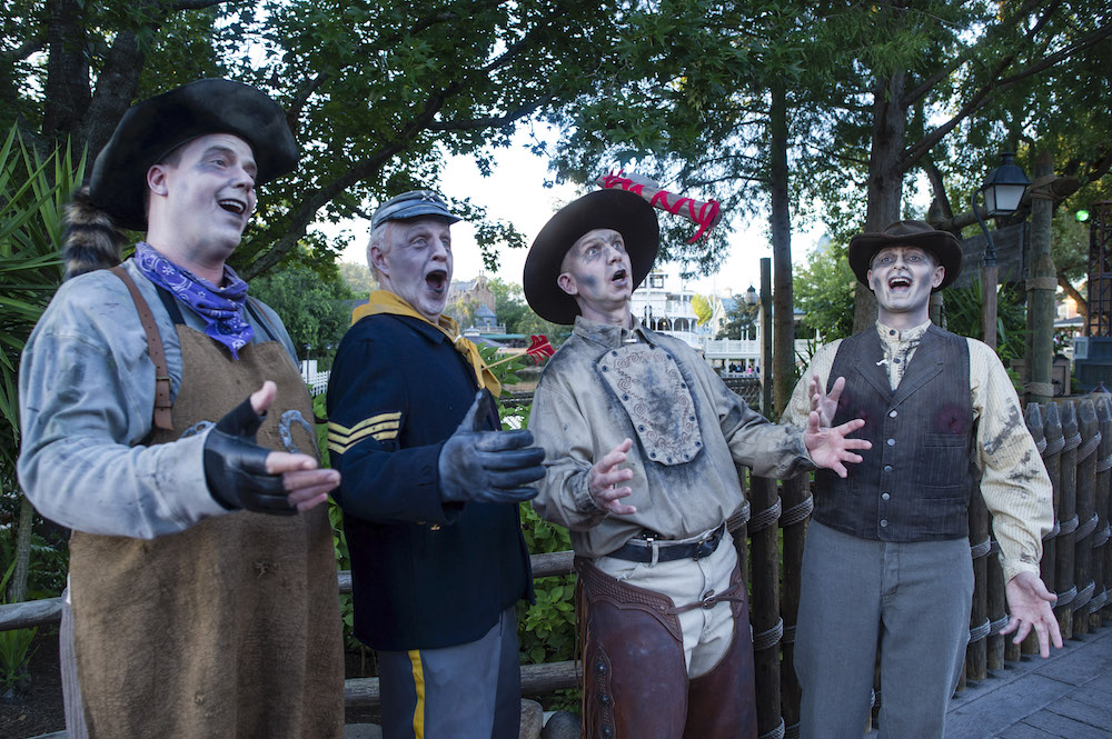 Disney World: MNSSHP Costume Ideas + A Guide for Adults