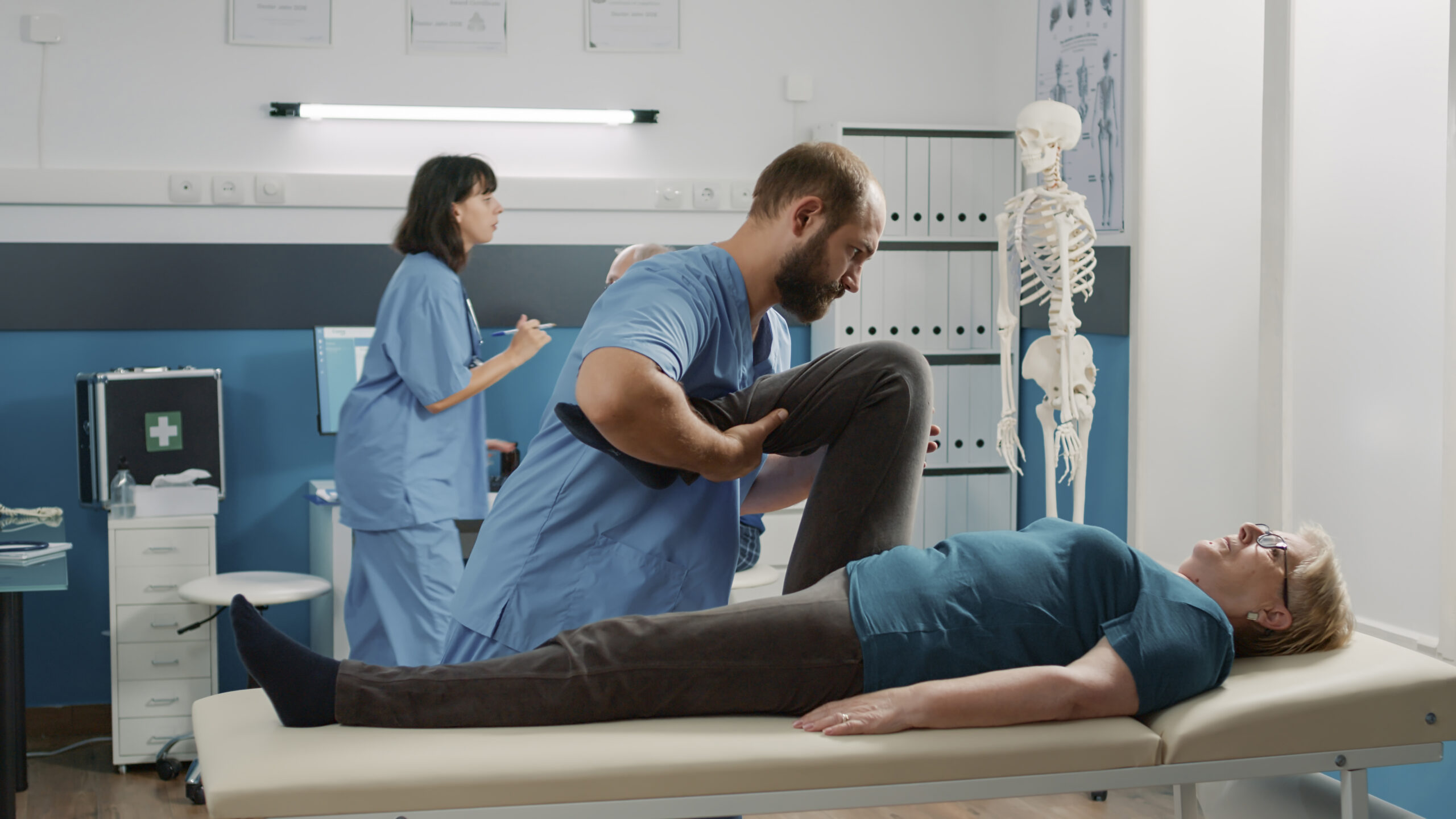 Pain Management Centers: What Are They and How Beneficial Are They to ...